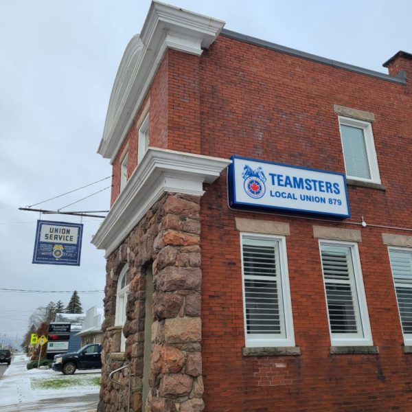 Teamsters 879 Thamesford office welcome signs – Teamsters 879
